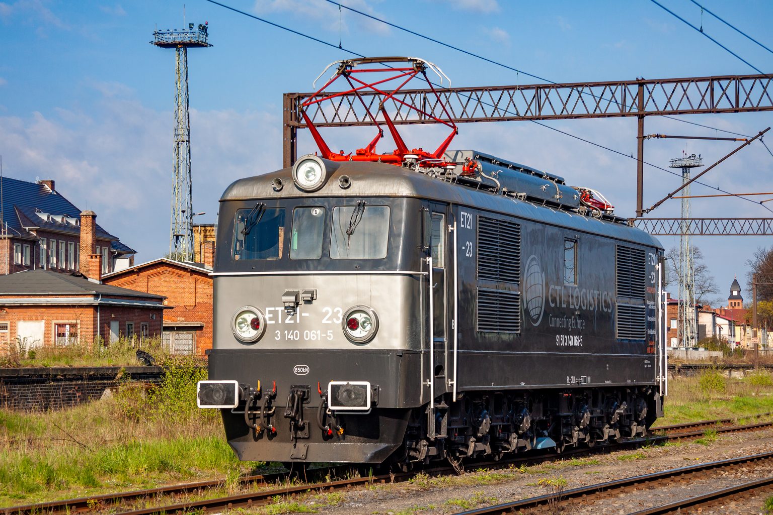 Kolejna lokomotywa serii ET21 ponownie w ruchu - Portal Ilostanu ...
