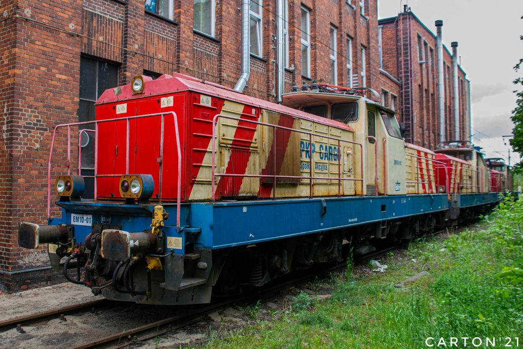 Fizyczna likwidacja EM10 rozpoczęta - Portal Ilostanu Pojazdów Trakcyjnych