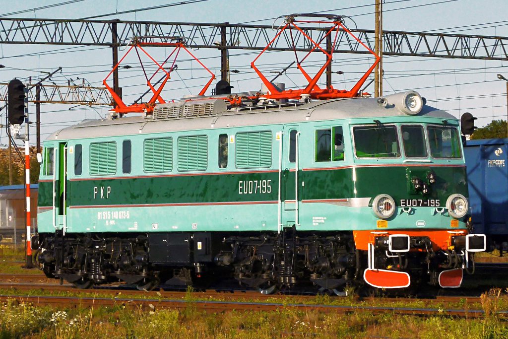 Koniec służby lokomotywy EU07-195 - Portal Ilostanu Pojazdów Trakcyjnych