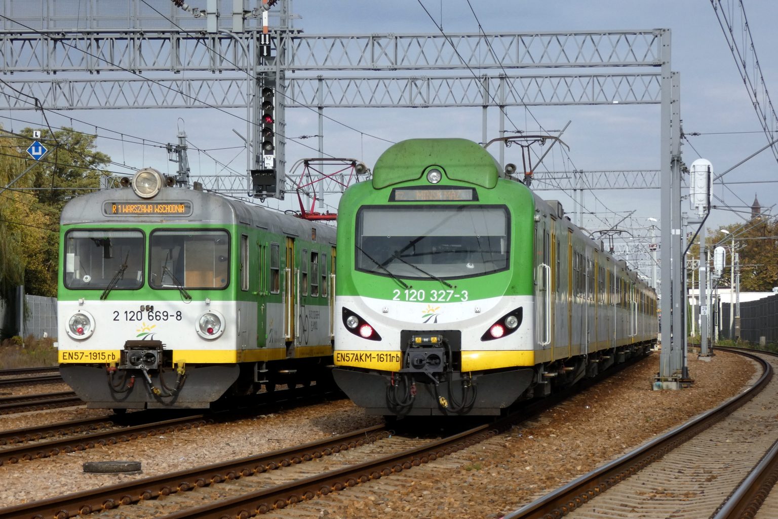 Zbliża się kres eksploatacji klasycznych EN57 w Kolejach Mazowieckich - Portal Ilostanu Pojazdów ...