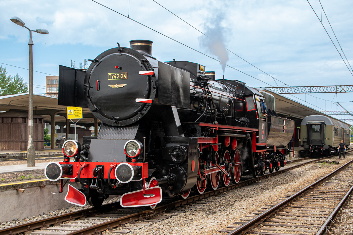 Powrót Ty42-24! - Portal Ilostanu Pojazdów Trakcyjnych